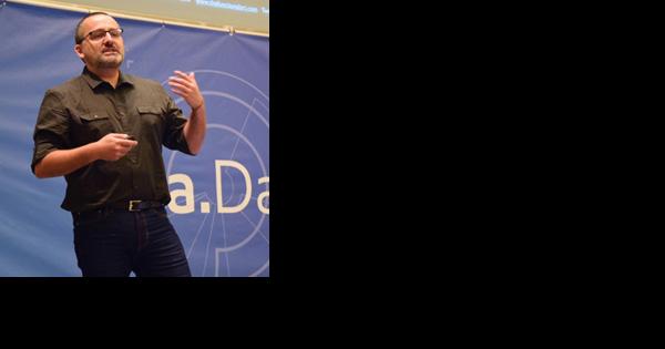 Alberto Cairo - Science Sunday Speaker | Advanced Computing Center for ...